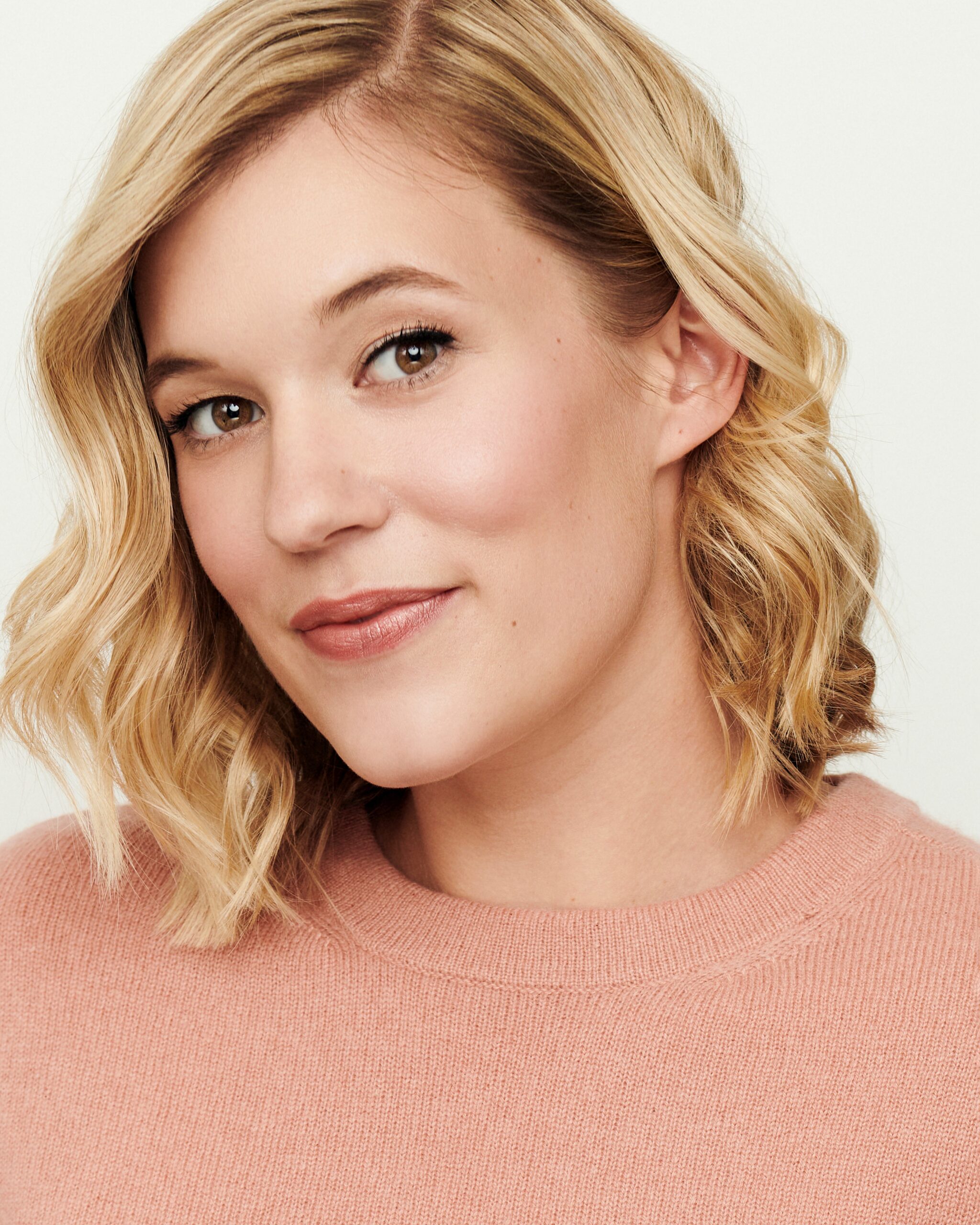 Chapman '13 Not Letting Go of Emerson Education While Electrifying in ...